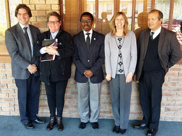 Faculty of Health Sciences and SAMRC take medical research to new ...