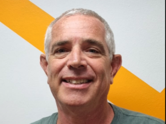 Two Oceans Ultra-Marathon - How has the profile of the last finishers ...